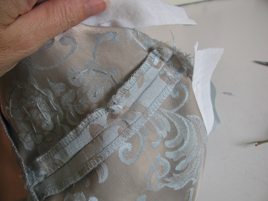 How To Take In The Bust on a Dress or Top – The Sewing Garden