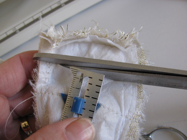 How To Shorten Shoulder Straps on Your Dress or Top – The Sewing Garden