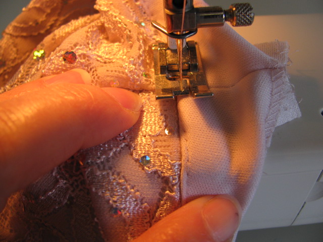 How To Take in Side Seams and Facings – The Sewing Garden