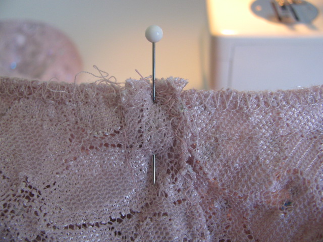 How To Take in Side Seams and Facings – The Sewing Garden