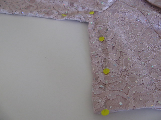 How To Take in Side Seams and Facings – The Sewing Garden