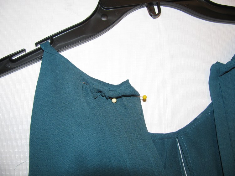 How To Alter a Dress Without Taking Out the Zipper! – The Sewing Garden