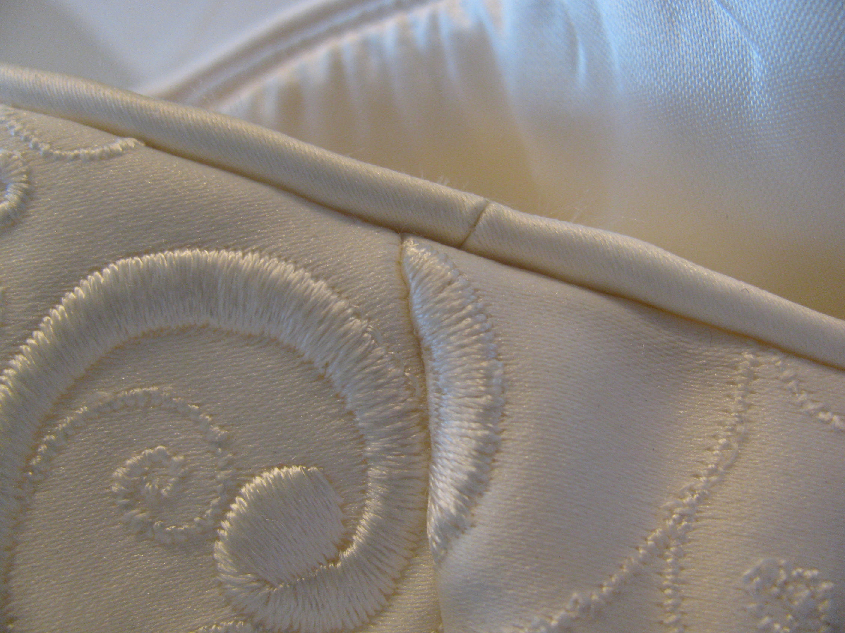 How To Take in a Dress with Piping – The Sewing Garden